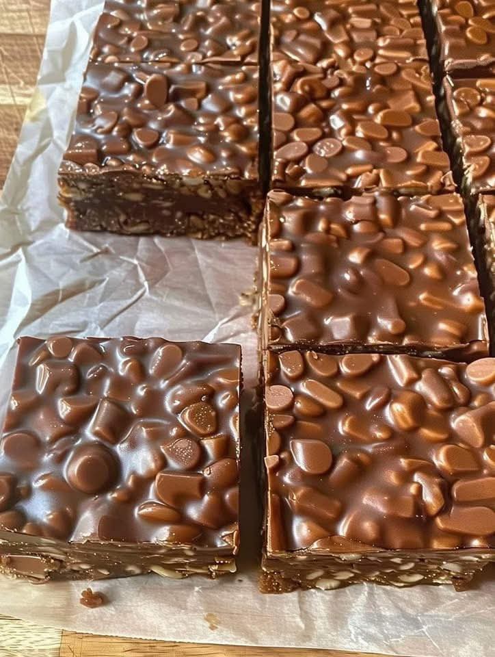 Easy-to-Make Crunch Bars - Culinary Delights