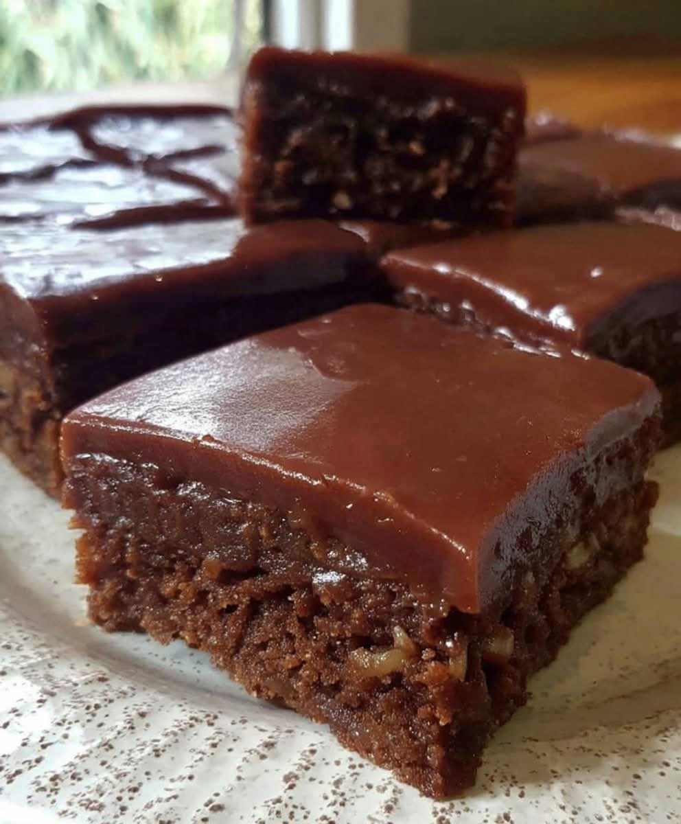 Texas Turtle Sheet Cake: A Decadent Delight - Culinary Delights