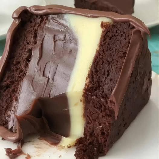 Traditional Chocolate Cake - Culinary Delights